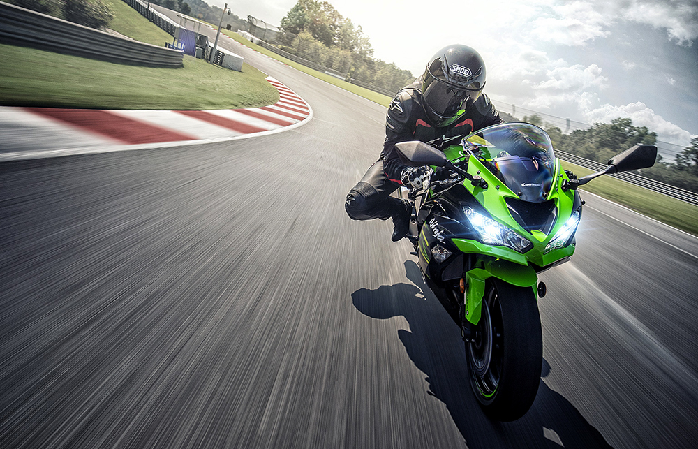 Kawasaki ZX6R 2023, thuần Sport, phân phối chính hãng